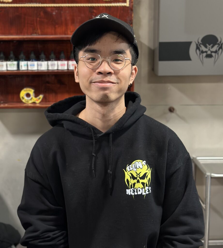 Artists - Guns N Needles